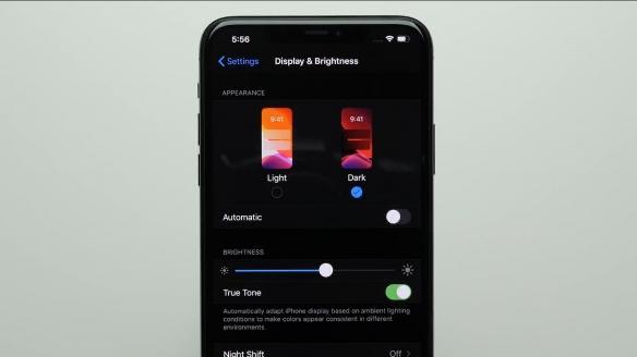 Why should OLED screens be used with dark mode?These points are ...