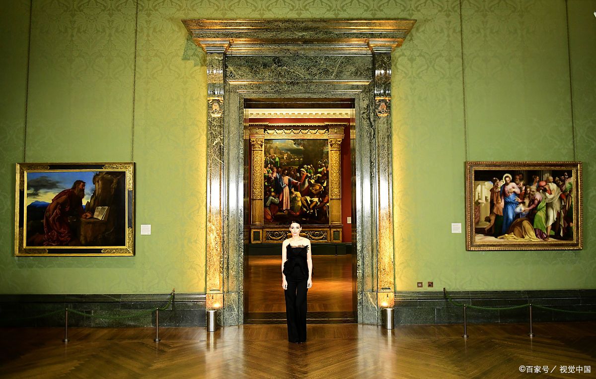 National Portrait Gallery reopens - iNEWS