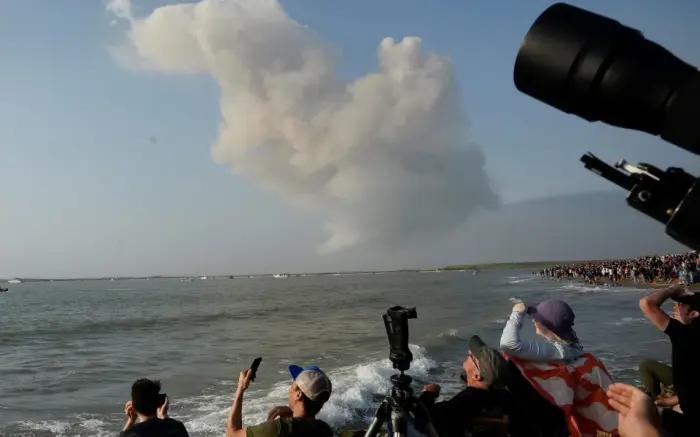 SpaceX presents fireworks: 'Strongest' Starship explodes after launch ...