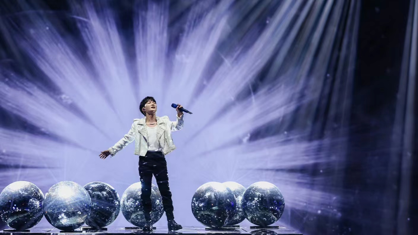 Zhou Shen won the Most Influential Mainland Male Singer of the Year ...