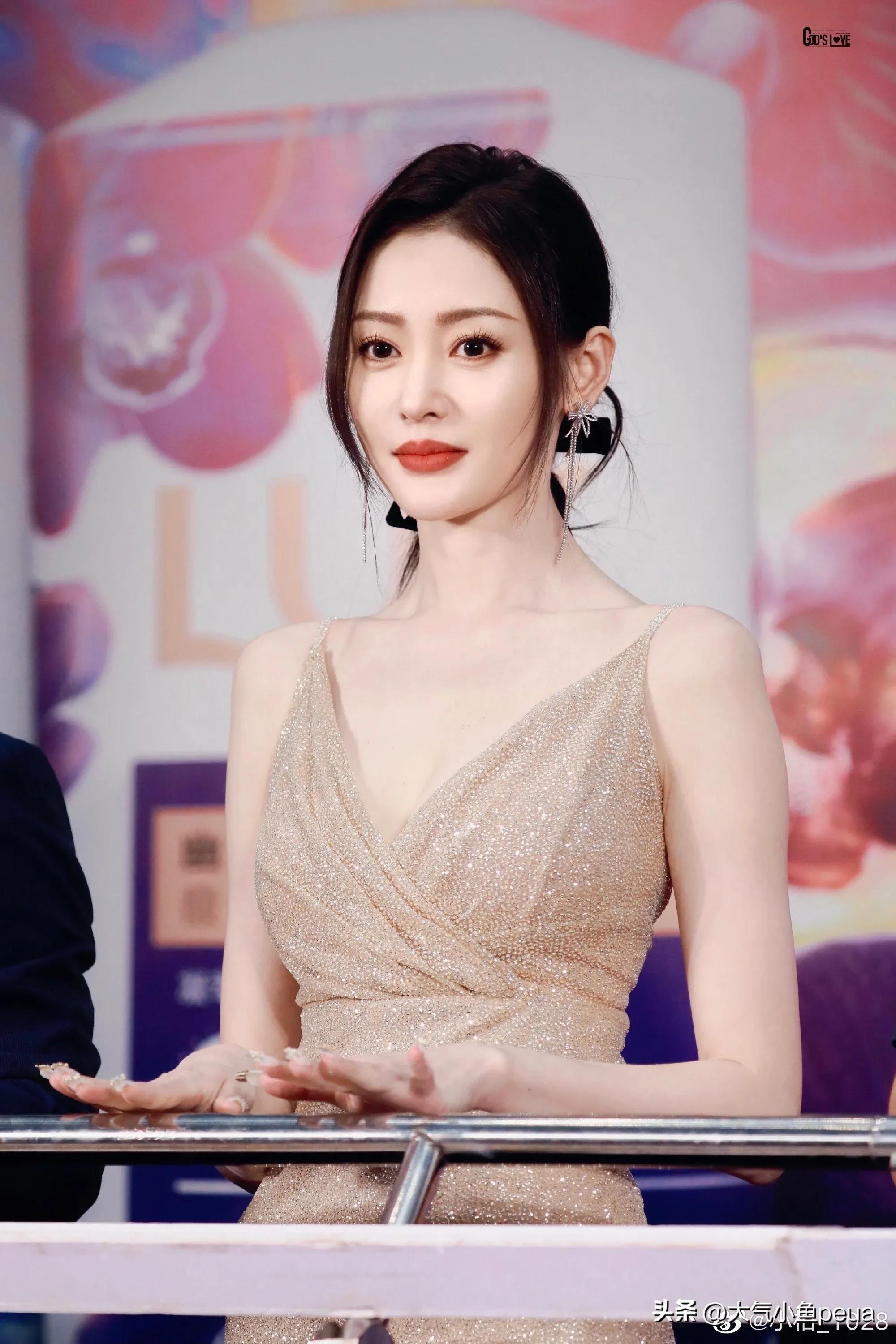 Zhang Tian loves beauty, his facial features are exquisite, his skin is ...