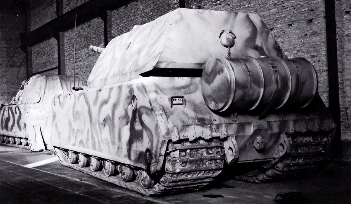 Rat tank: weighs about 3 tigers, the shell is not damaged, but the ...