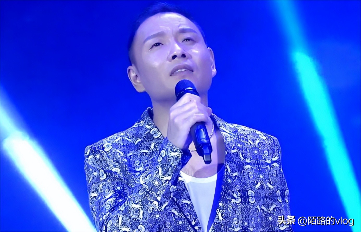 10 classic songs of singer Qi Long - iMedia