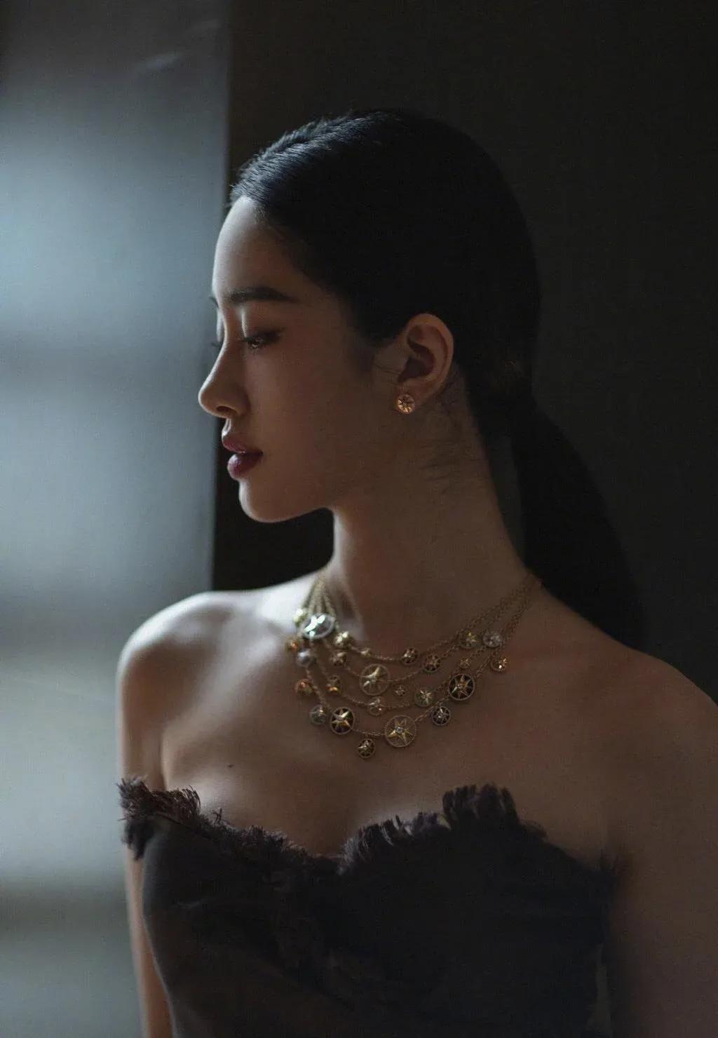 The "promising" Yang Caiyu is really open-minded, such a light and ...