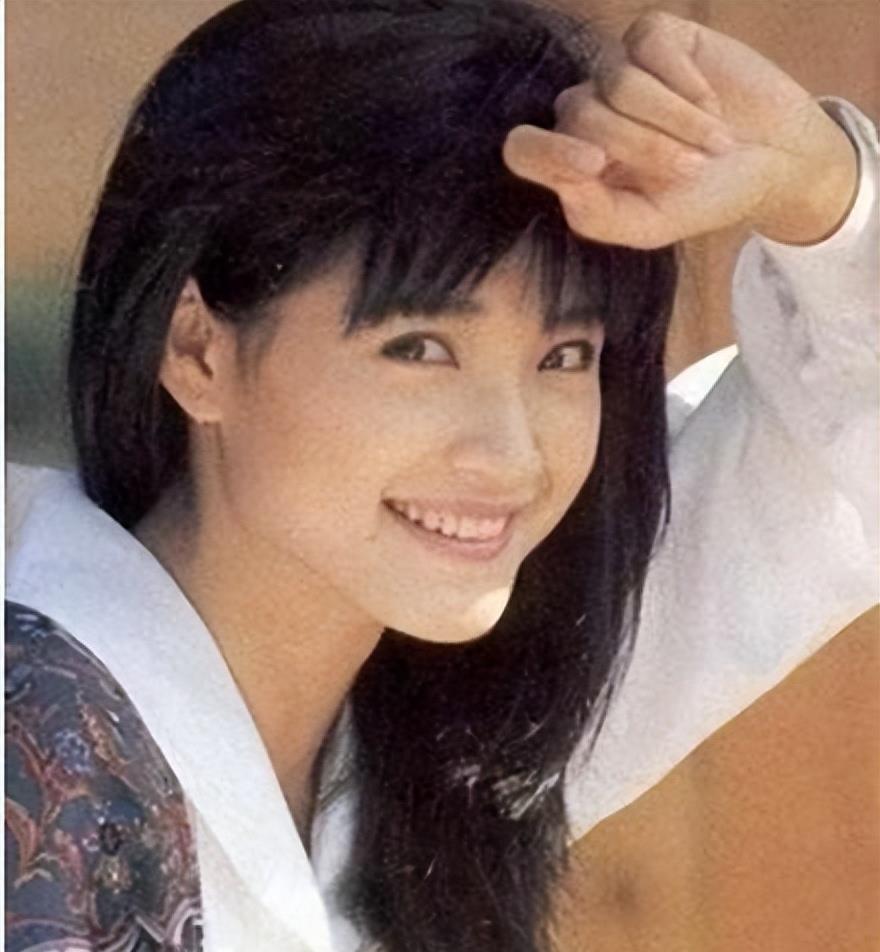 56-year-old virgin queen Fang Ji Wei! Comparable to Teresa Teng, she ...