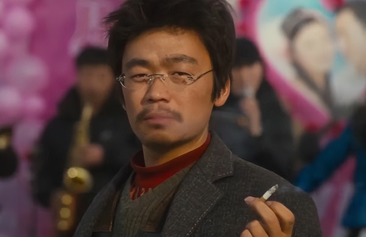 HELLO Mr. Tree, cruel and realistic, you and I are Mr. Tree in the eyes ...