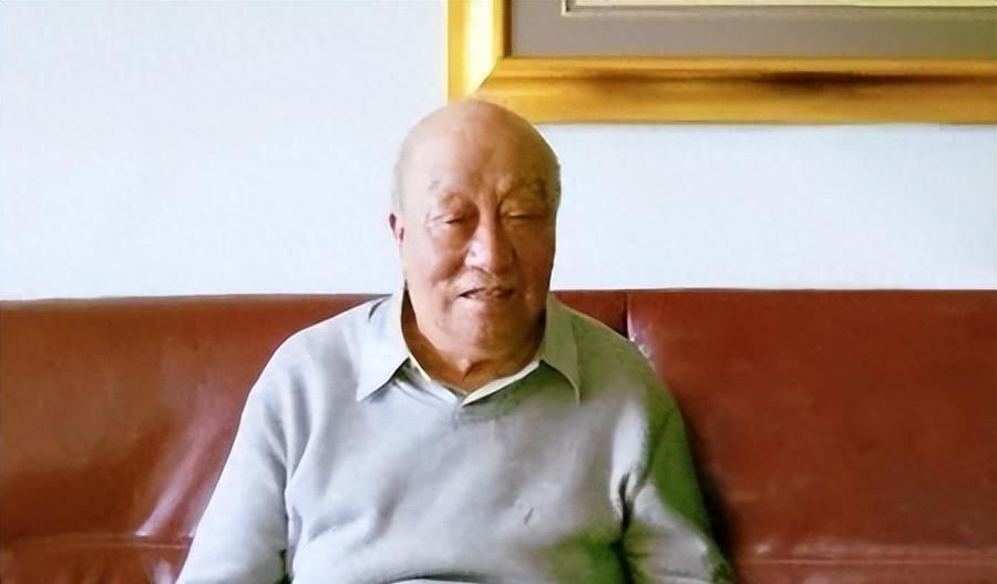 The only survivor of the 913 incident, Lin Biao's personal bodyguard, fired the first shot at ...