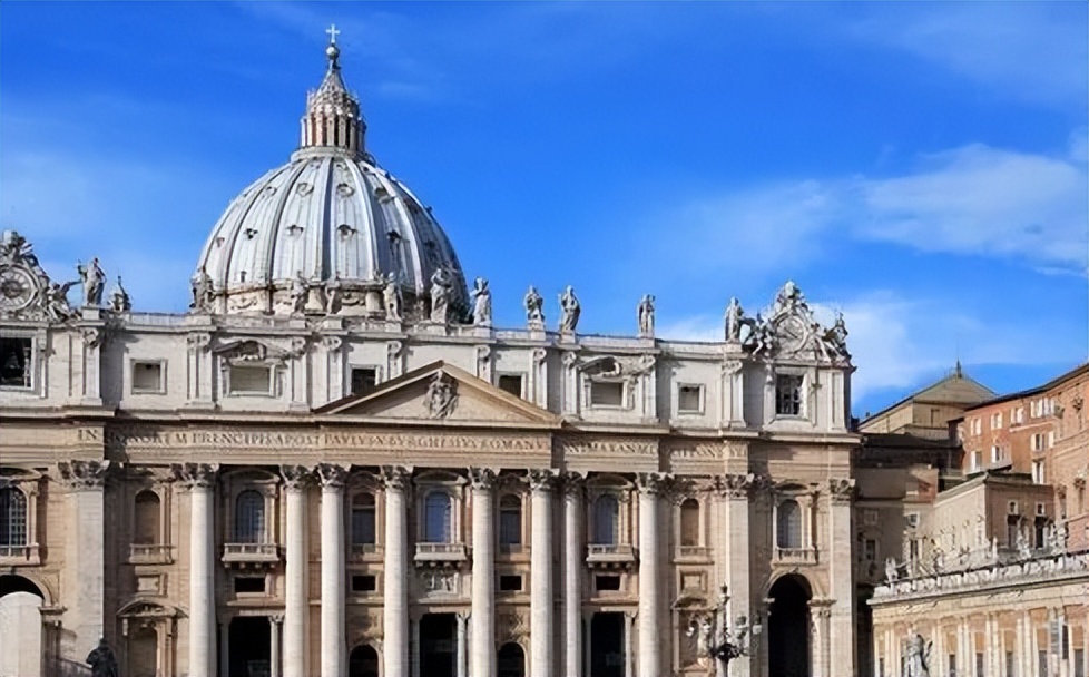 Explore the gradual development of German Renaissance architecture - iMedia