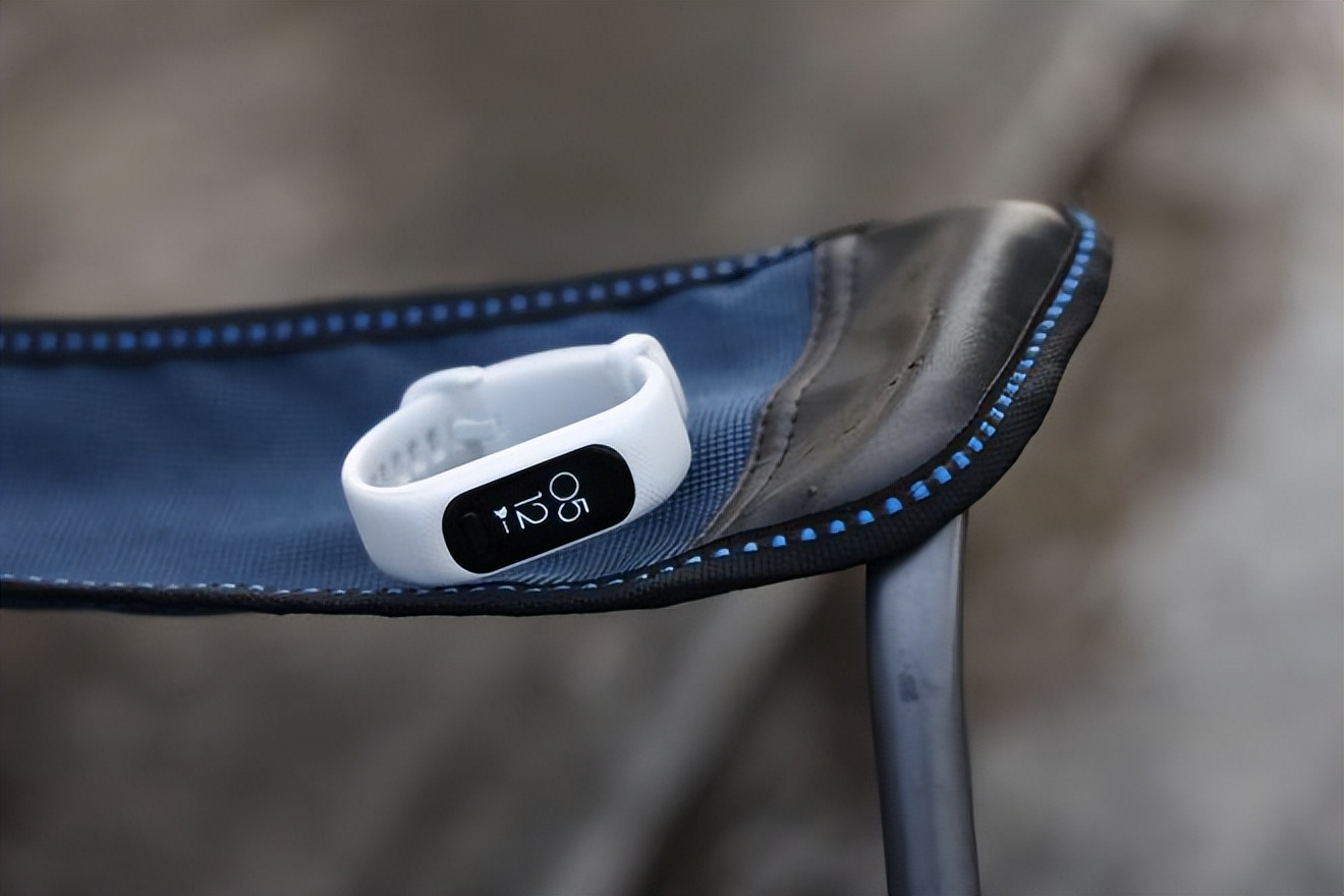 GarminSmart 5: A smart health bracelet that accompanies you in the sea ...