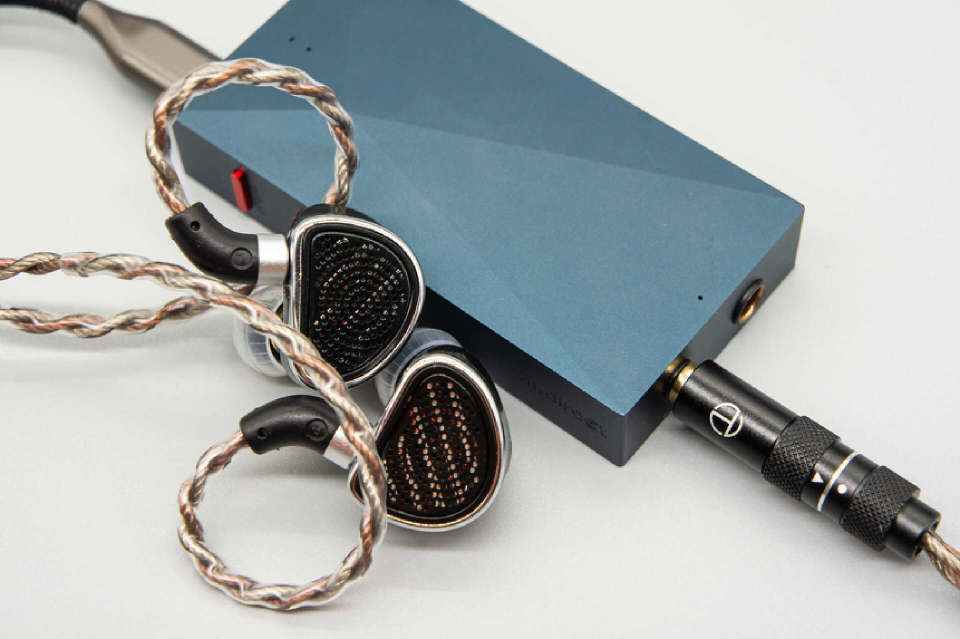 這升級很給力！評TRN新品TA4四單元圈鐵耳機 - 頭條匯