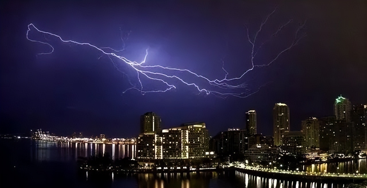 There are so many lightning bolts on the earth every year, where does ...
