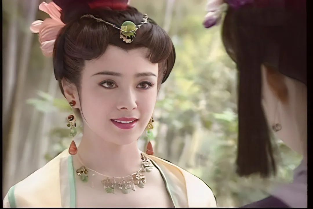 Divorced twice, beating strangers, being arrested for taking drugs for ...