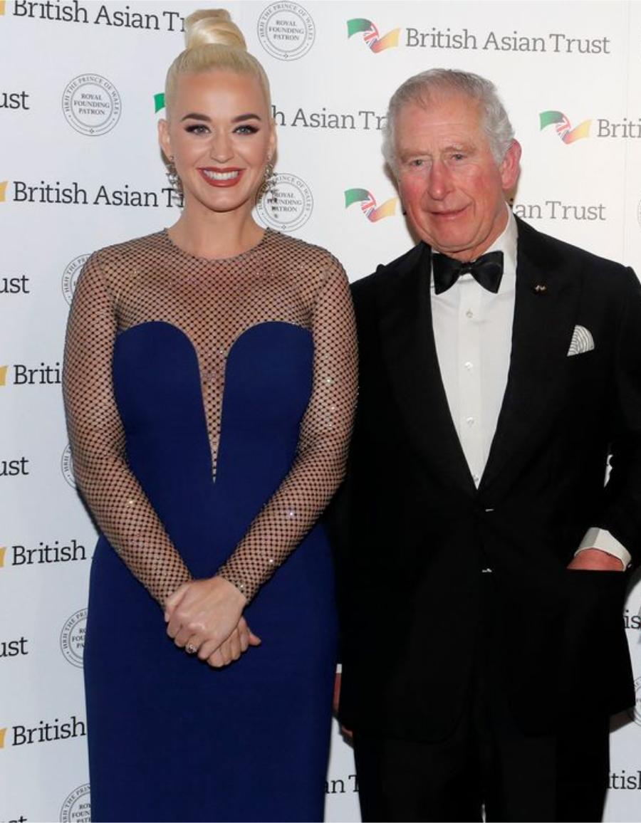 Katy Perry cheers on British king's coronation - iNEWS