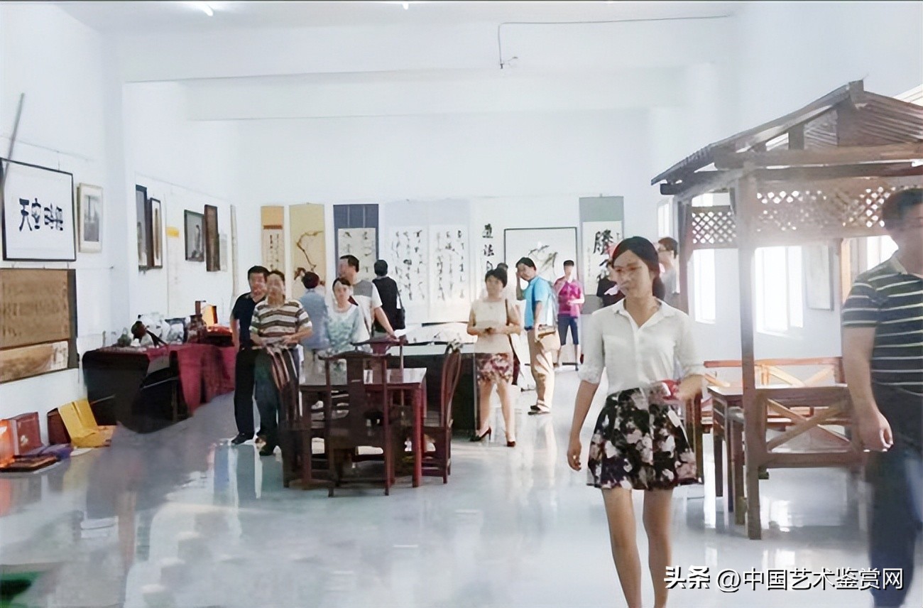 "Cultural China" Han Bing Yuqi: Young Artists of "Xiangyang Lake" - iNEWS