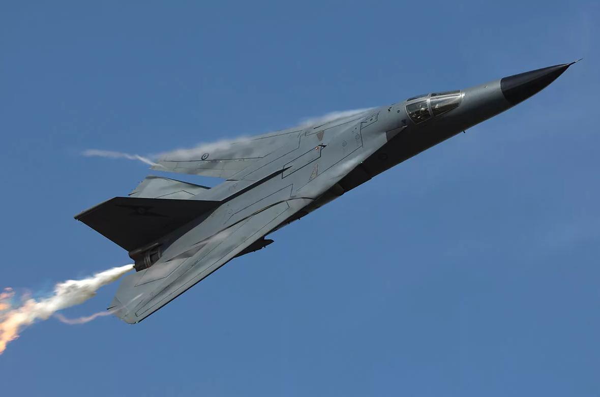 American F-111B fighter jets, equipped with "Phoenix" missiles, were ...