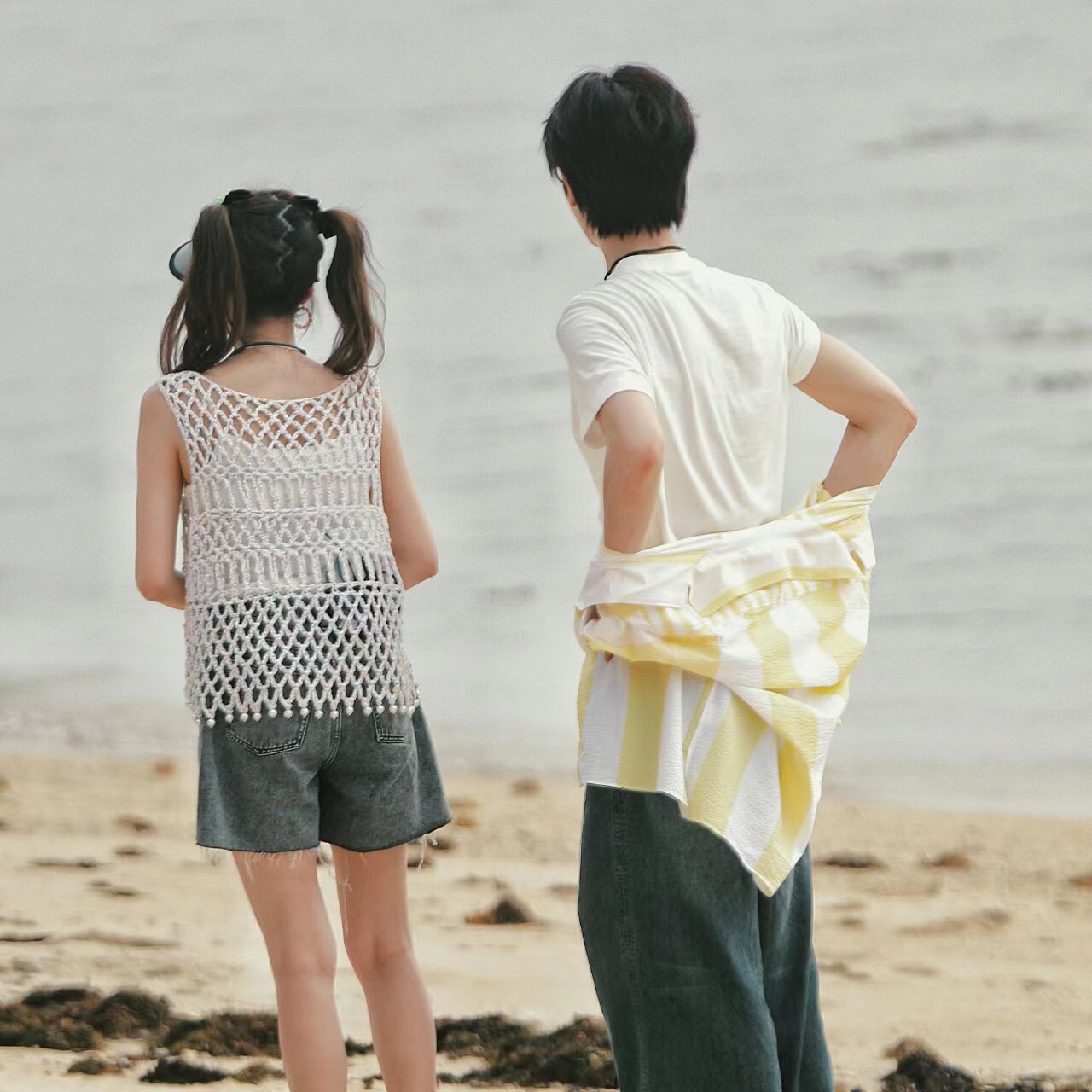 Zhang Linghe covers the sun for Bailu, love at public expense is so ...