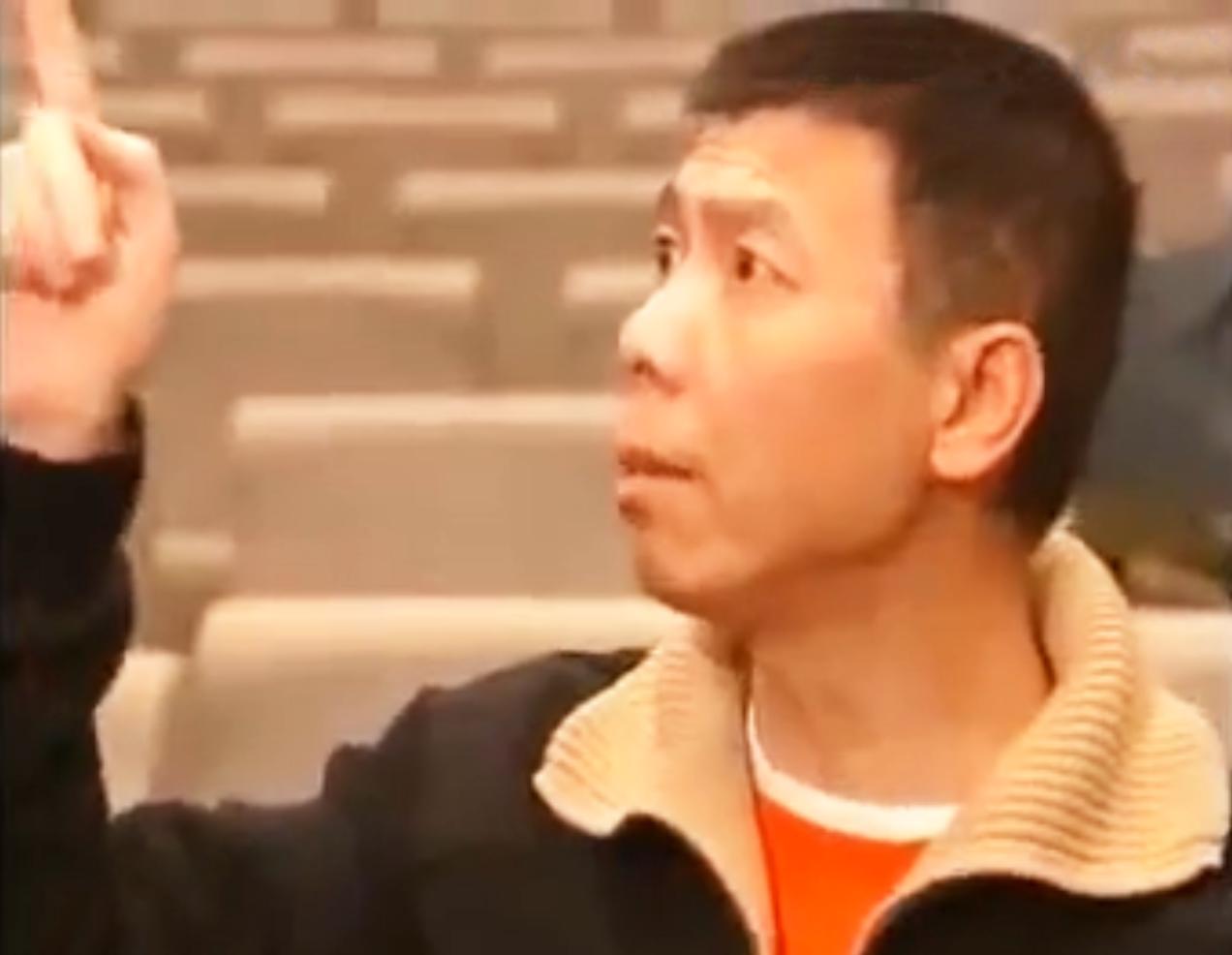 Feng Xiaogang has caused controversy again, but at the age of 65, he has embarked on another ...