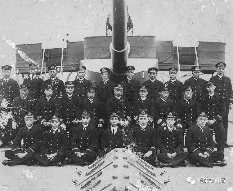 Pictures of the navy in the late Qing Dynasty - iNEWS