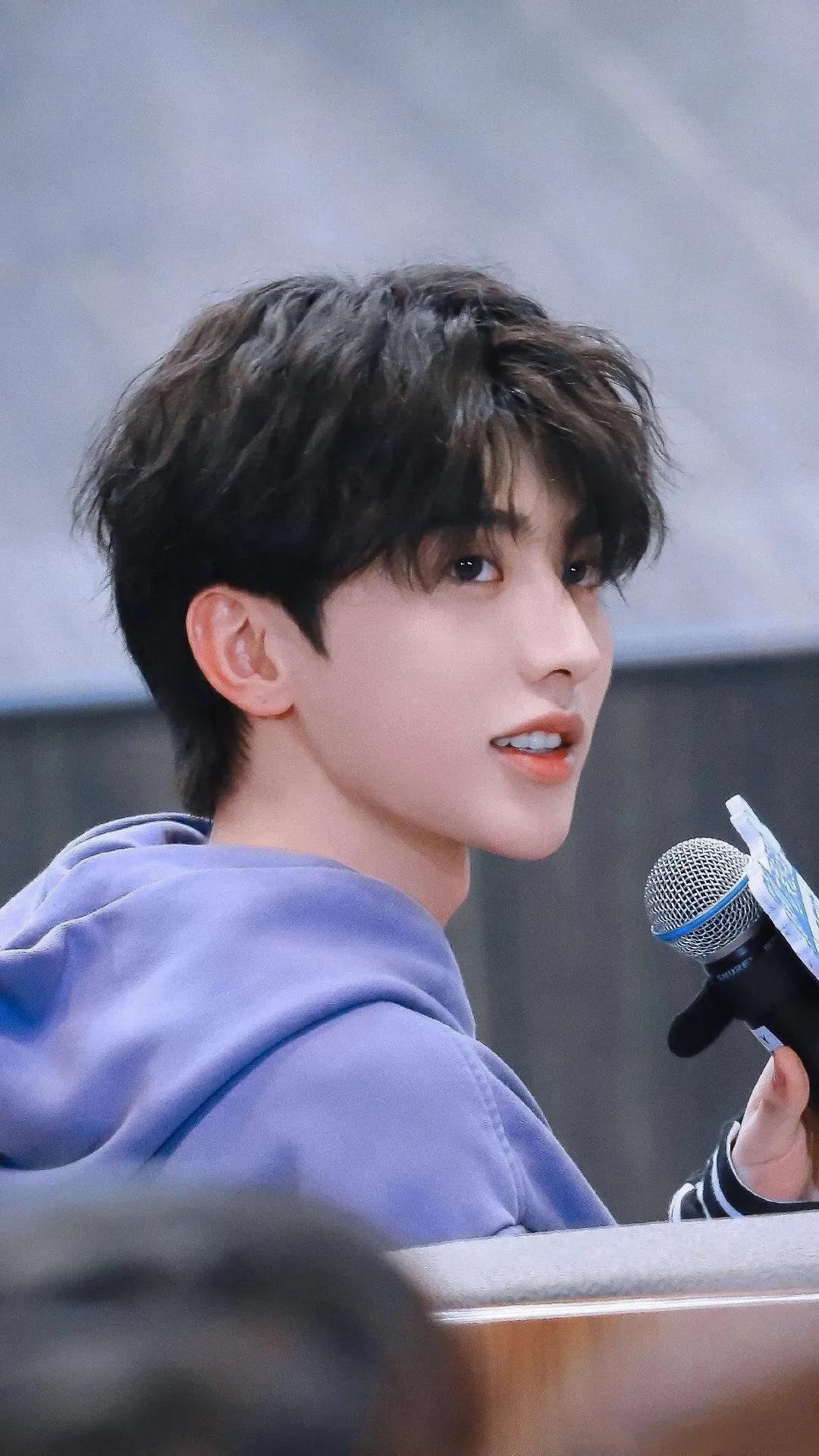 Cai Xukun's wallpaper - iMedia