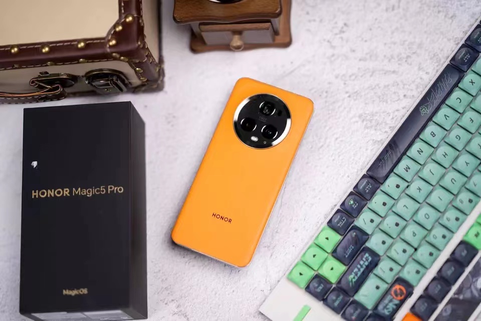 Honor flagship listed, 2160Hz+5450mAh+IP68, Snapdragon 8 Gen2 sits - iMedia