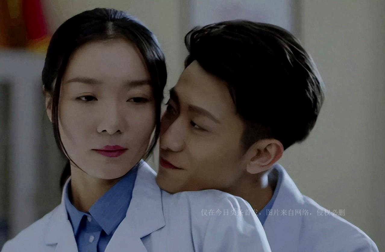 Qi Xi and Zhang Yishan kissed passionately. She was said to have made Zhang Yishan "too deep ...