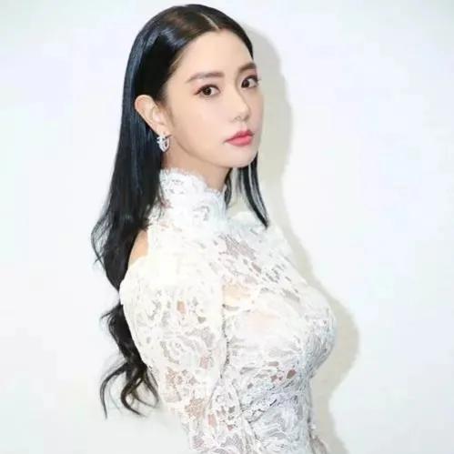 Why can't Clara get along in Korea? - iNEWS