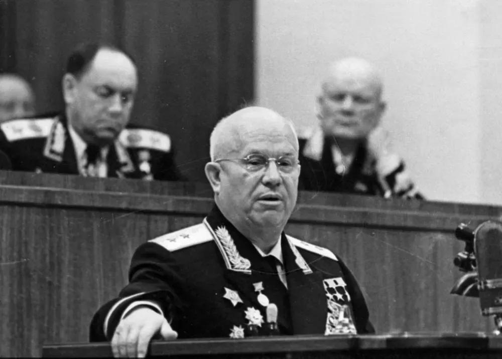 Who will be the successor? History of the Changes in the Ways of the ...