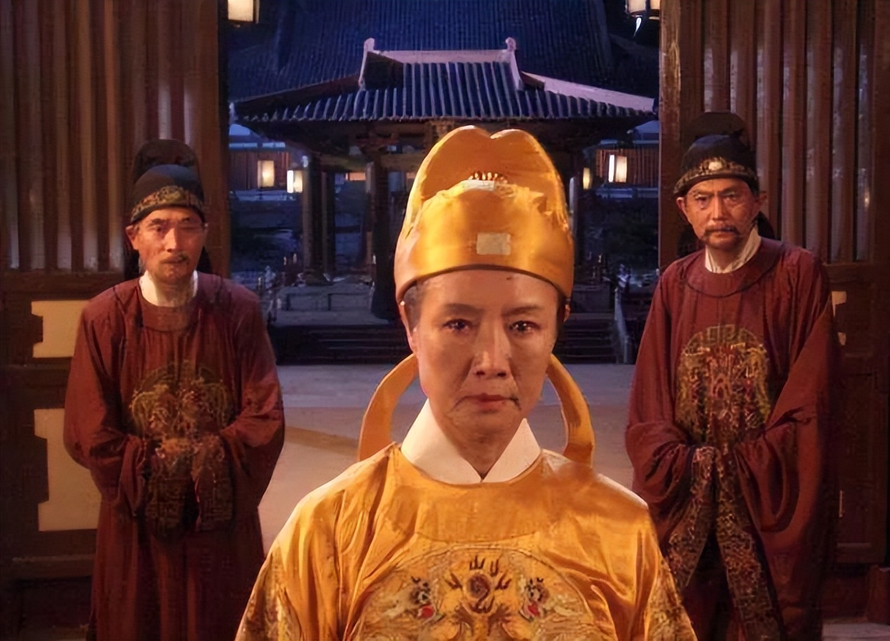 The 80-year-old Zhang Jianzhi launched the Shenlong coup to overthrow ...