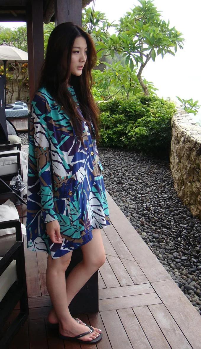 Stunning, beautiful Wu Yaxin - iMedia