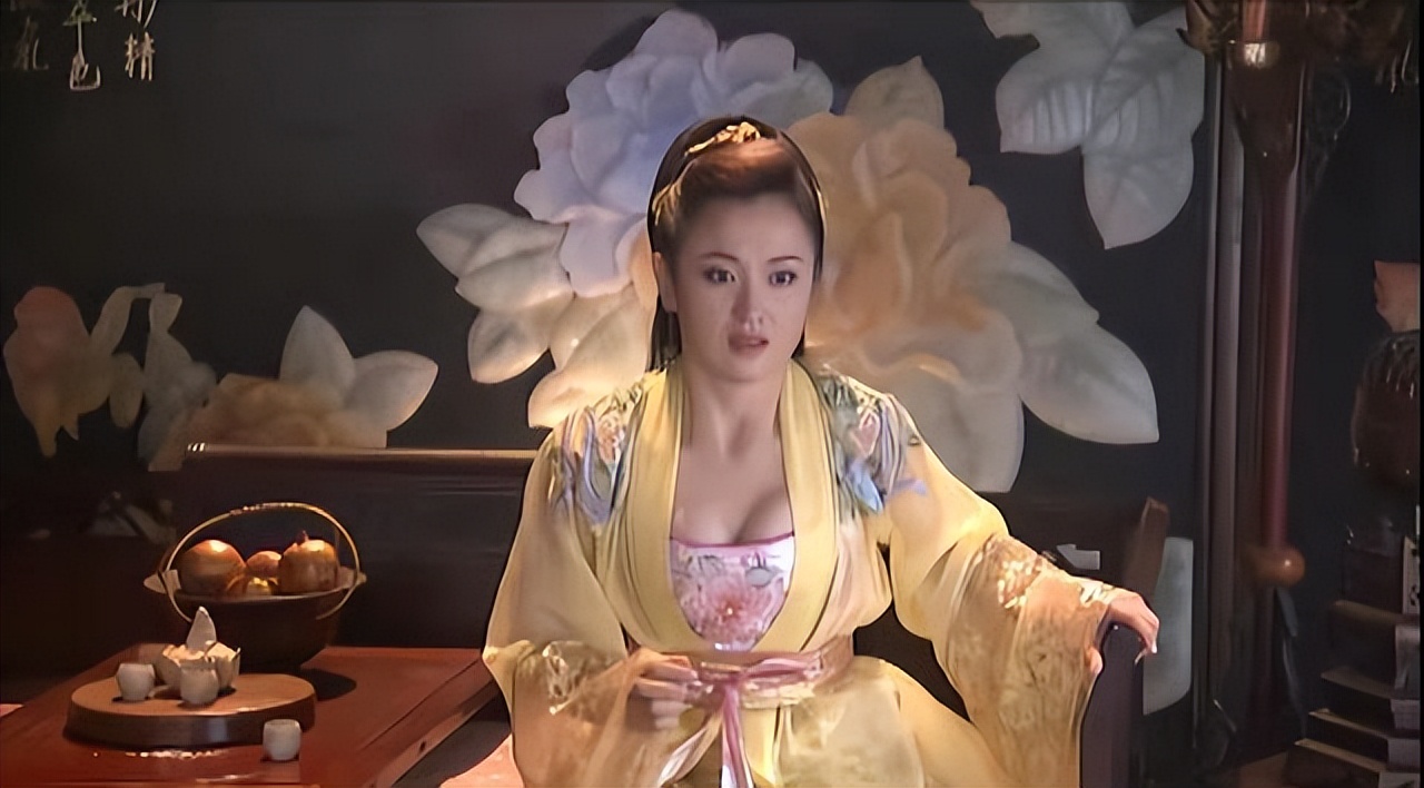In Hu Jun's version of Tianlong Babu in 2003, Mrs. Wang's breasts were really off-putting - iMedia