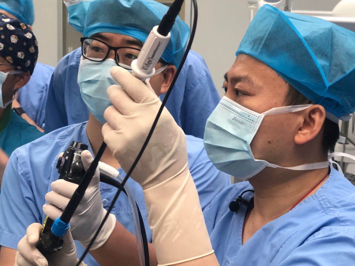 What is the role of thoracoscopic surgery in severe thoracic trauma ...