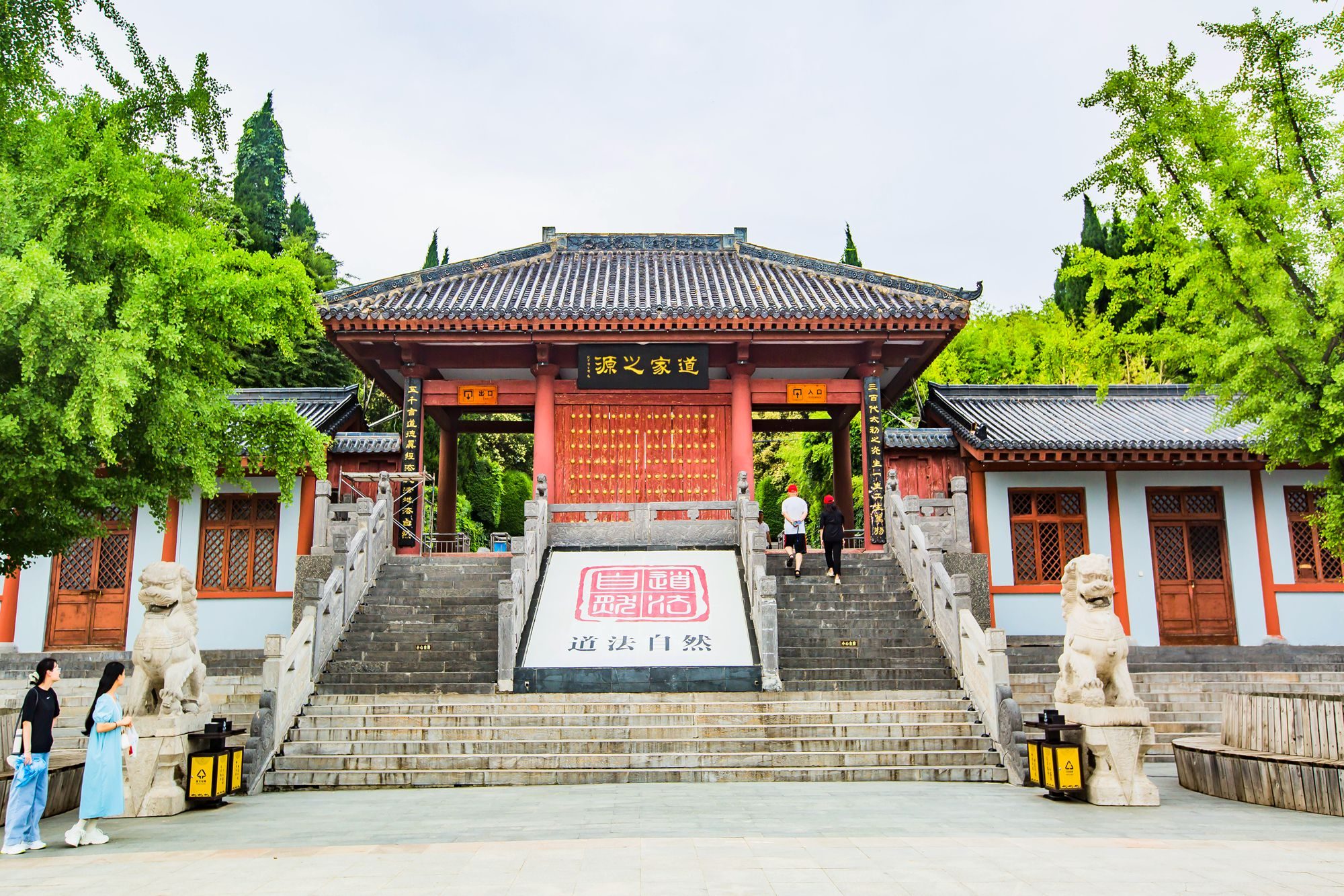 There is a Hangu Pass in Sanmenxia, which has a long history and many ...