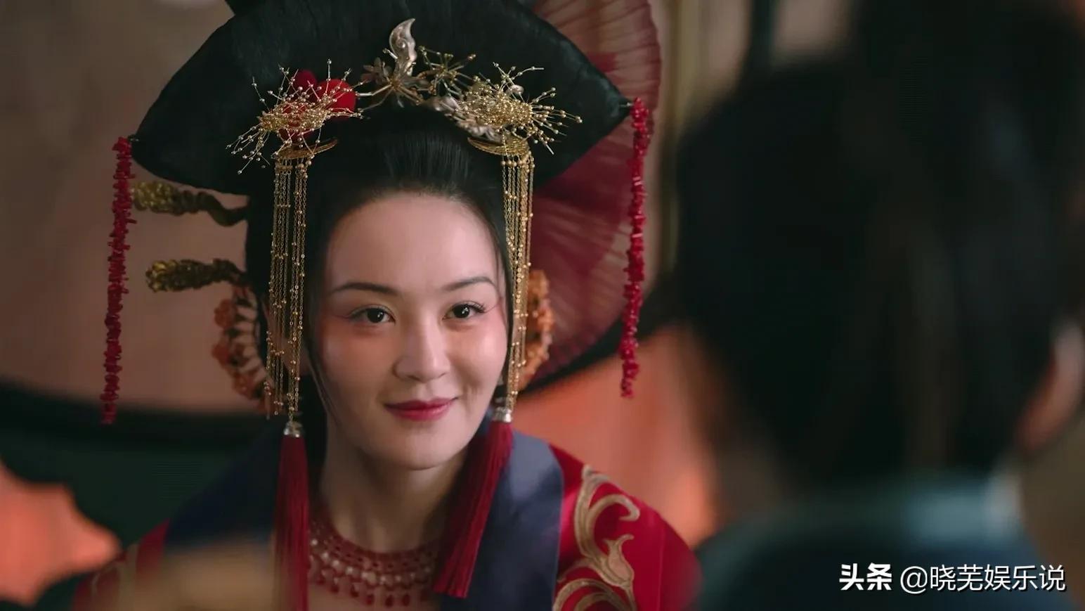 Familiar faces in "Speaking Heroes": Chen Chuhe played black glasses ...