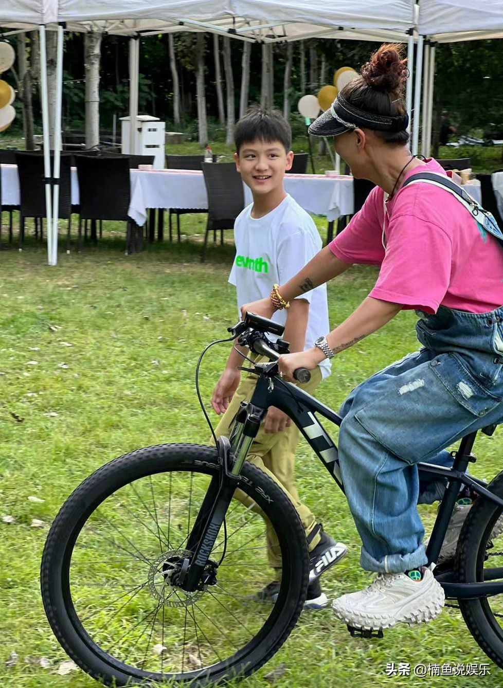 A recent photo of 14-year-old Sen Die was exposed, dressed up pure and ...