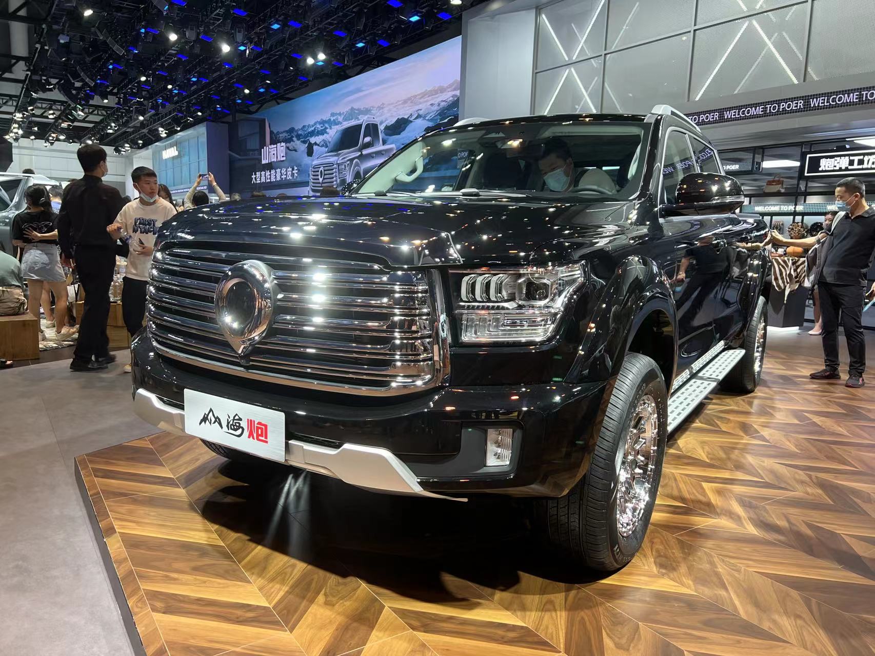 Chengdu Auto Show real shot of China's first luxury pickup, the Great ...