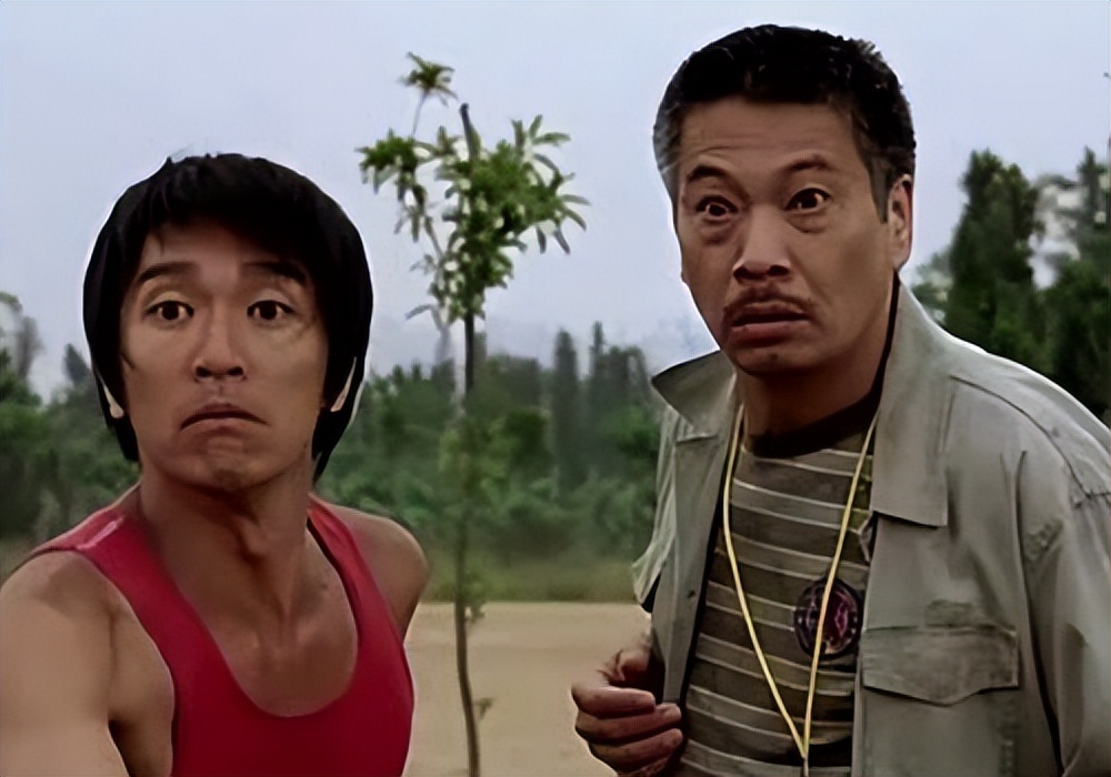 The movie "Shaolin Soccer", directed by Master Xing, weaves a football ...