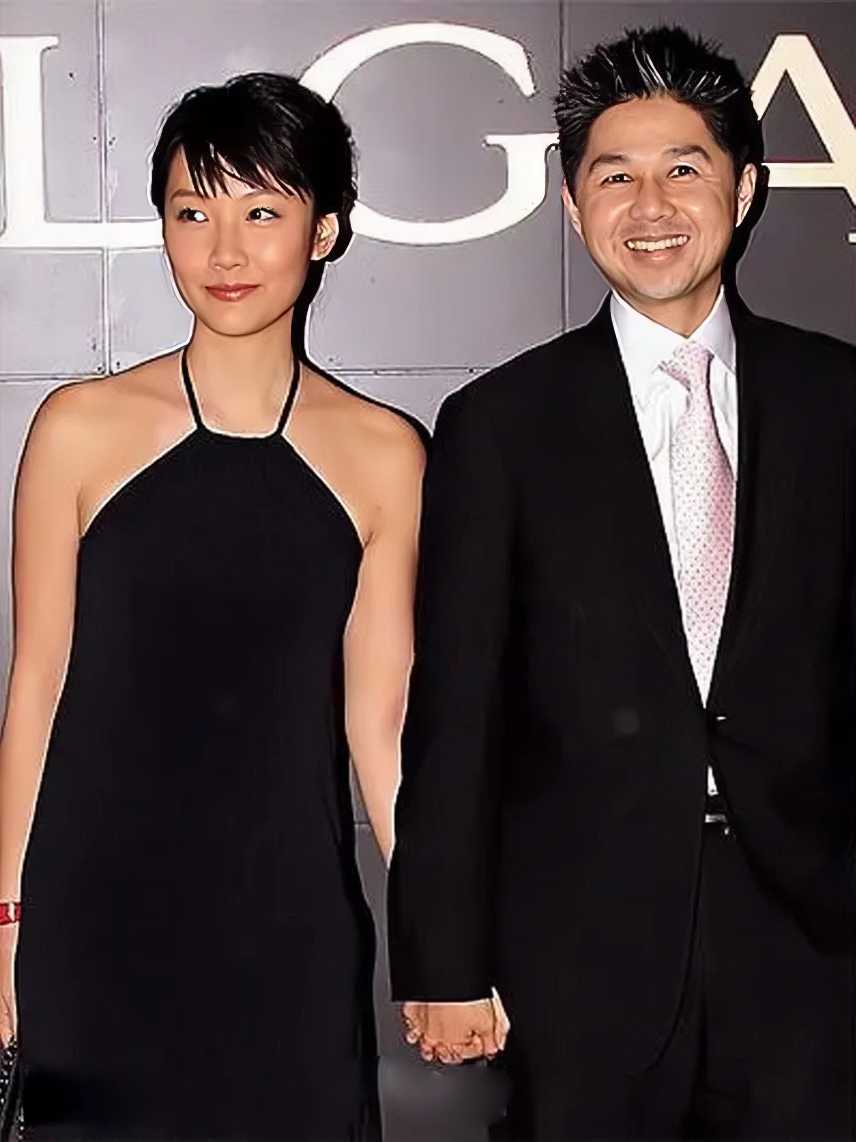 Remember Chen Wenyuan who took pictures with Edison Chen 14 years ago?After retiring from the ...