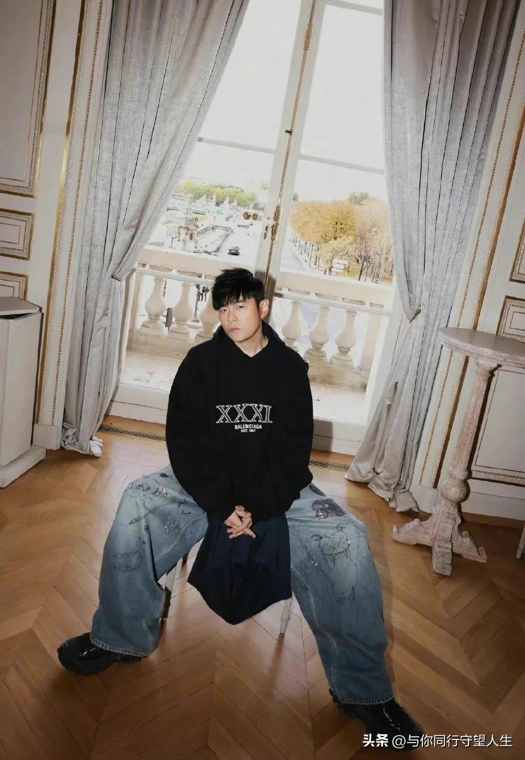 Jay Chou and Kunling participated in Paris Fashion Week, sharing the ...