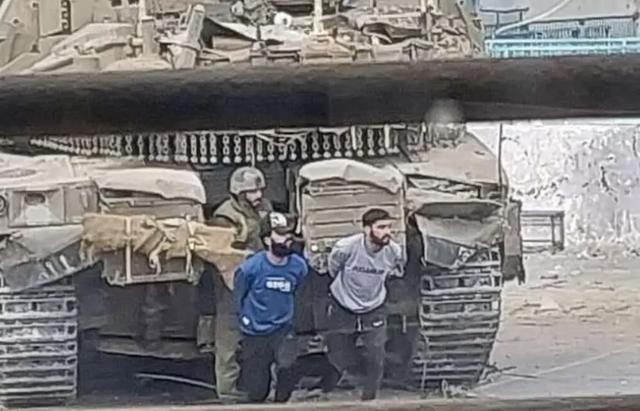 Israel is too arrogant this time! Tanks blocking the door! Demand ...