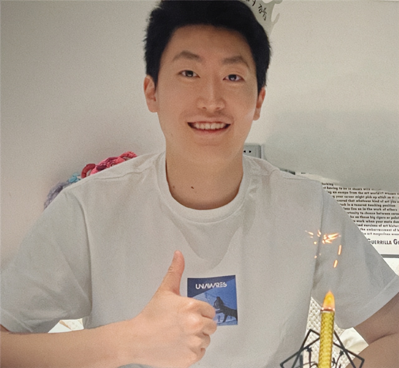 LPL female commentator hi Brother Li: Thank you faker, but the players ...