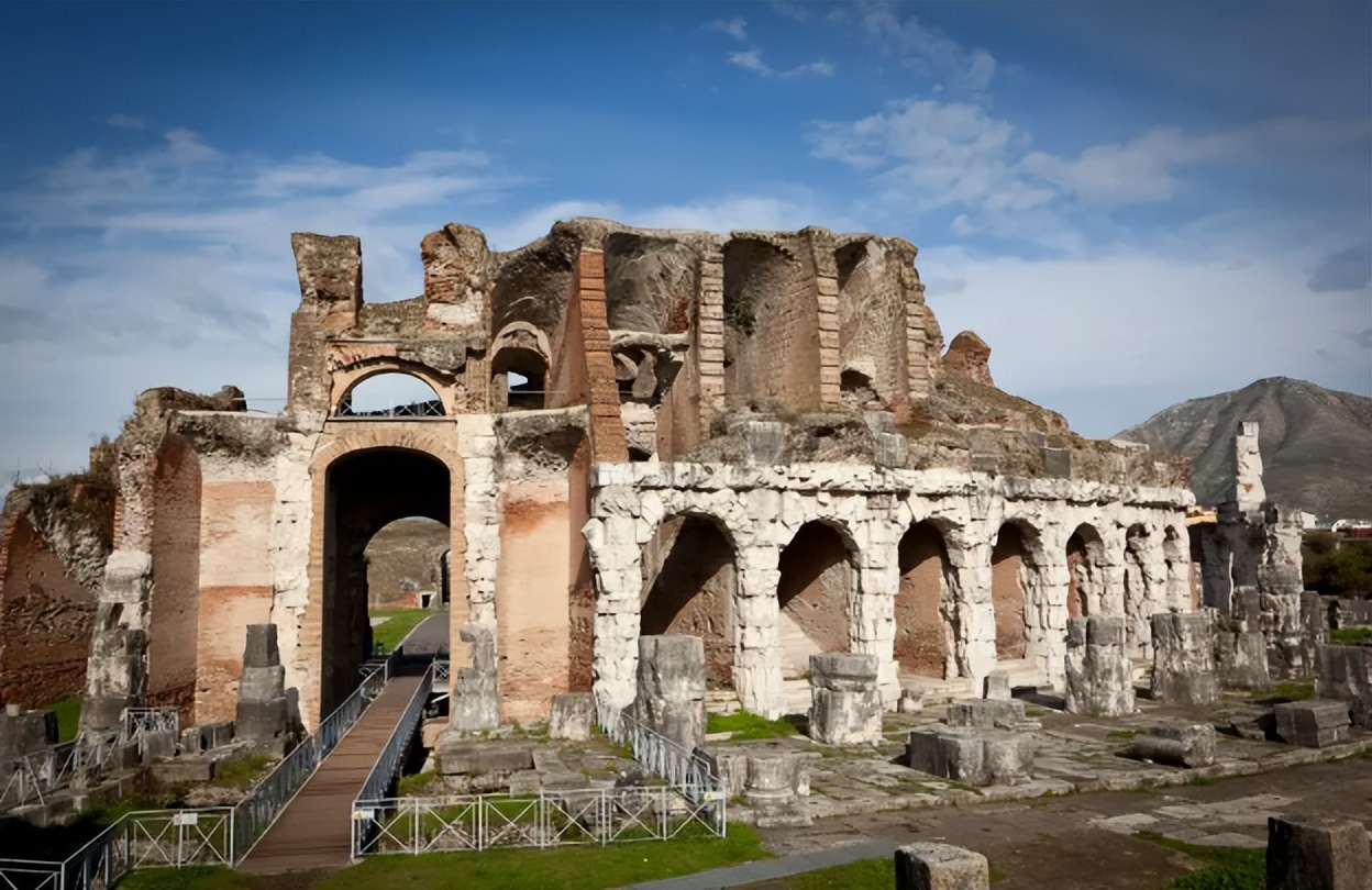 The Spartacus Revolt: The Greatest Revolt in Ancient Rome, and How Much ...