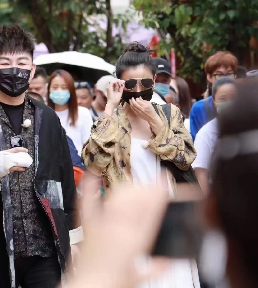 Hu Yanbin was mosaic, what happened? - iNEWS