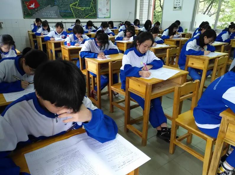 The 0-point test paper is out of the circle, and the parents prepare to ...