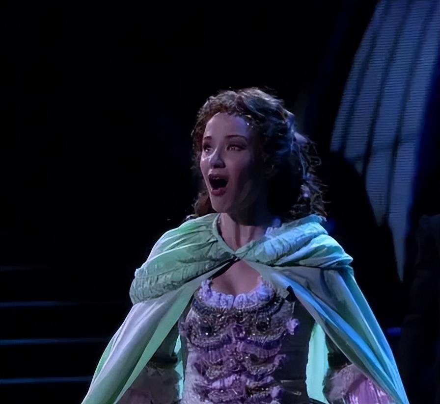 The three-dimensional and diversified standard singing method of ...