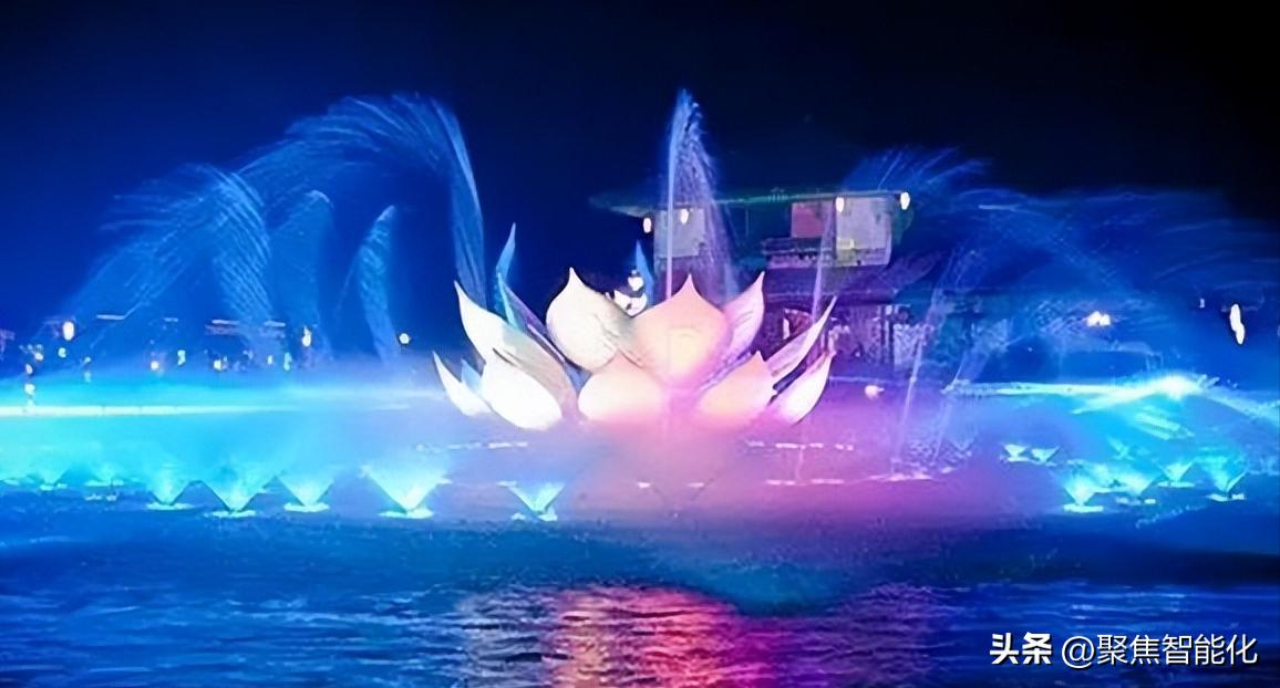 Water curtain projection light show - the landmark of the city - iMedia