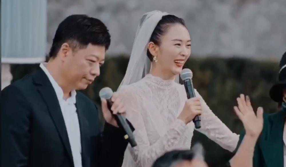 Abandoned by Zhang Guoli's family, she was rumored to be indiscreet ...