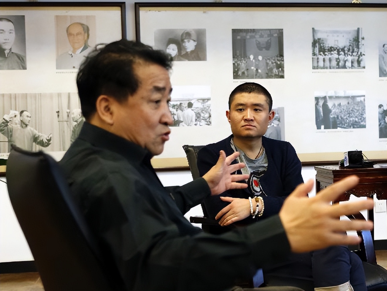 72-year-old Jiang Kun supports Miao Fu's cross talk Jianghu, and his ...