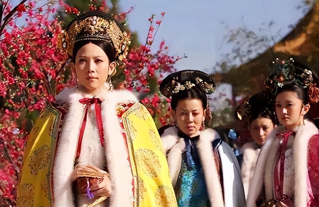 Why did concubines in the Qing Dynasty wear long nail sets? - iNEWS