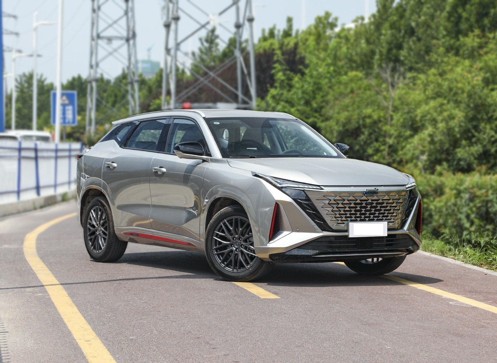 "Made in China" succeeded! Hybrid Blue Whale 2.0T + Aisin 8AT does not ...