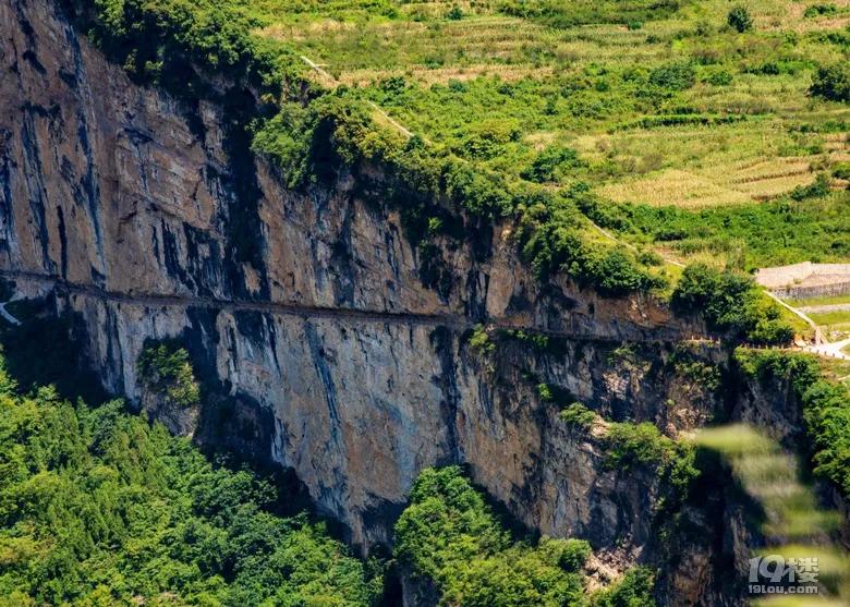 Travel as you say it - Chishui River Valley - iNEWS